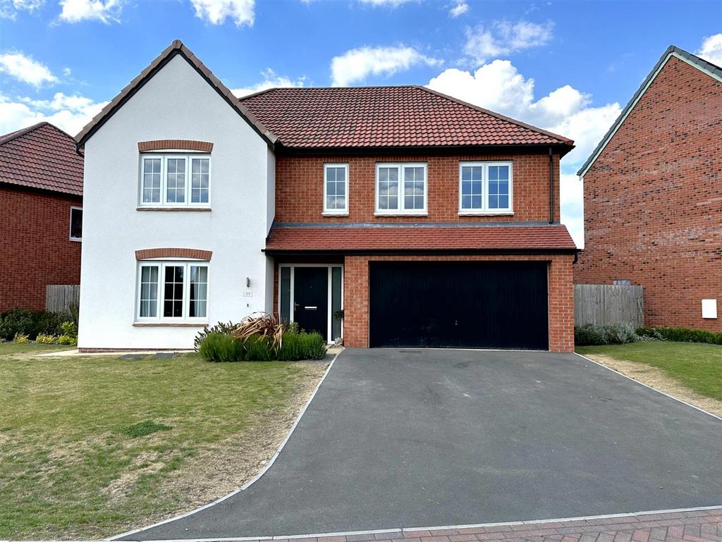 Threadneedle Way, Middlebeck, Newark 5 bed detached house - £465,000