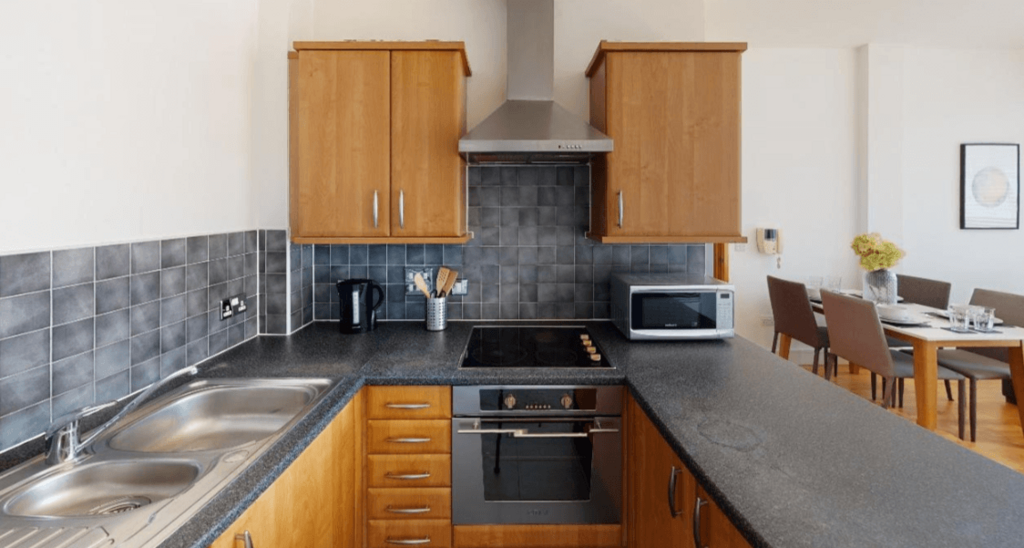 Wellmeadow Road, London, SE6 2 bed flat - £1,650 pcm (£381 pw)