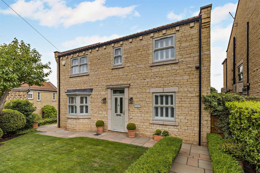 Main Street, Old Ravenfield, Rotherham 4 bed detached house for sale ...