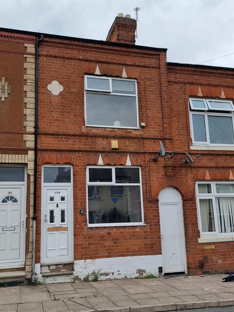 Beatrice Road, Leicester, LE3 2 bed terraced house - £130,000