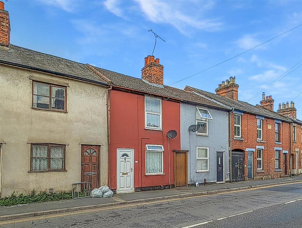 Brook Street, Colchester 2 bed terraced house to rent - £1,150 pcm (£ ...