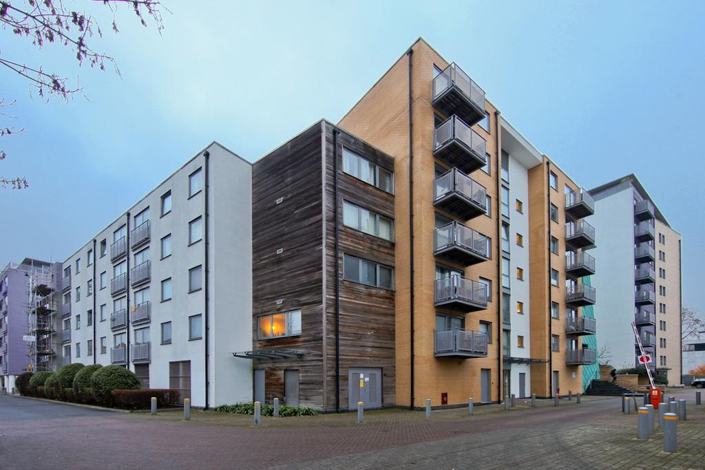 Deals Gateway, London SE13 2 bed apartment to rent - £1,850 pcm (£427 pw)