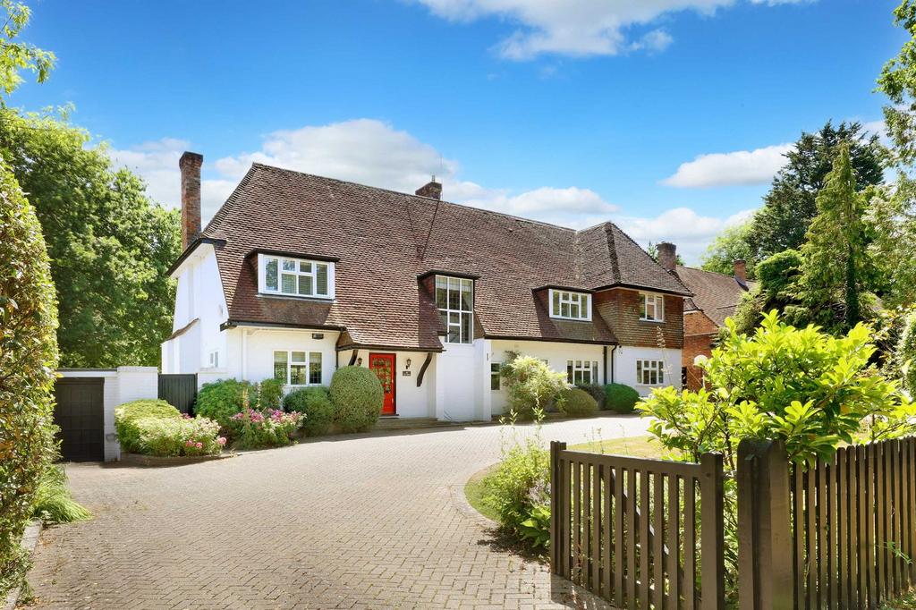 Dukes Wood Drive, Gerrards Cross... 6 bed detached house for sale - £ ...