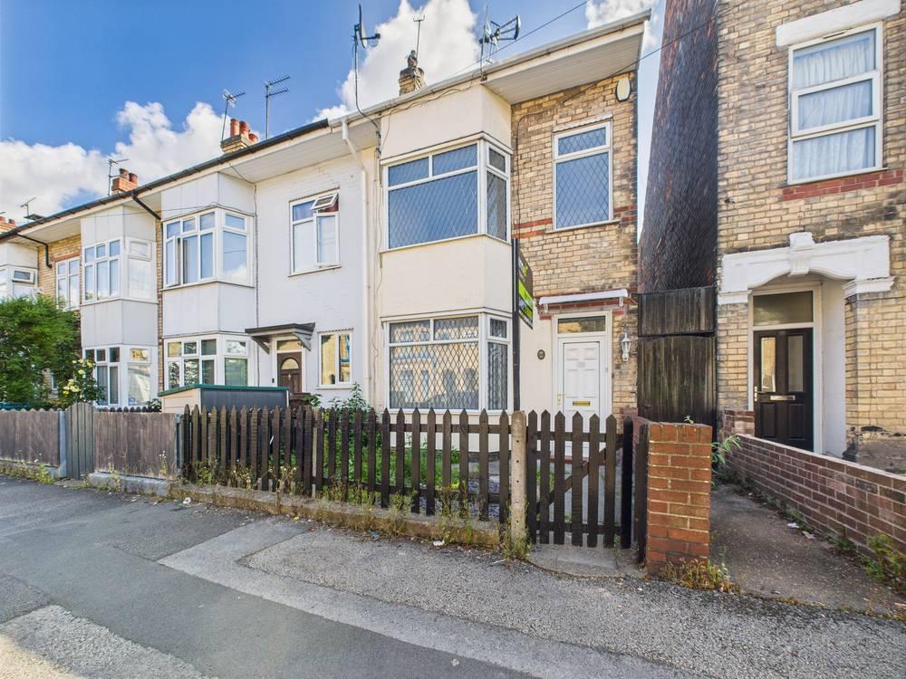 Berkeley Street Hull HU3 1PR 3 bed end of terrace house for sale - £120,000