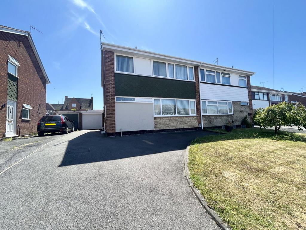 Derwent Close, Brierley Hill DY5 3 bed semi-detached house for sale - £ ...