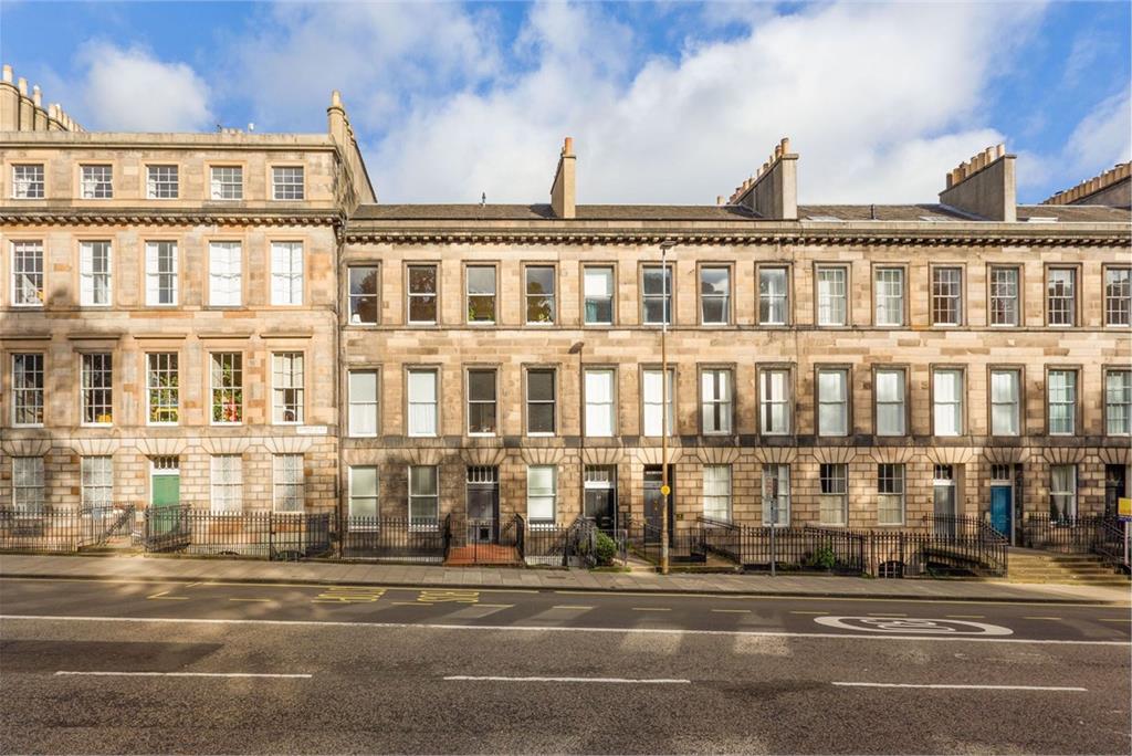 Leopold Place, Hillside, Edinburgh, EH7 2 bed flat - £1,850 pcm (£427 pw)