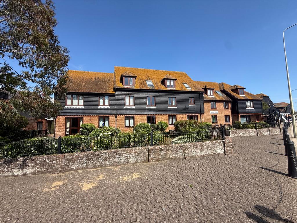 Strand Quay, Rye TN31 1 bed flat for sale - £165,000