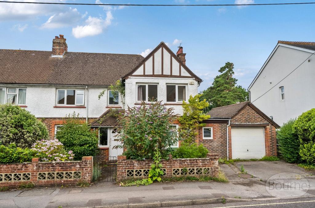 King George Avenue, Petersfield... 4 bed semi-detached house for sale ...