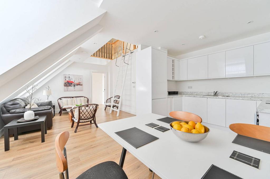 High Street, Croydon, London, CR0 1 bed flat to rent - £1,550 pcm (£358 pw)