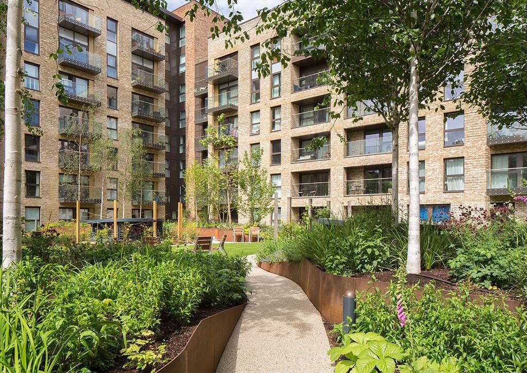 Naomi Street, London, SE8 3 bed apartment - £3,000 pcm (£692 pw)