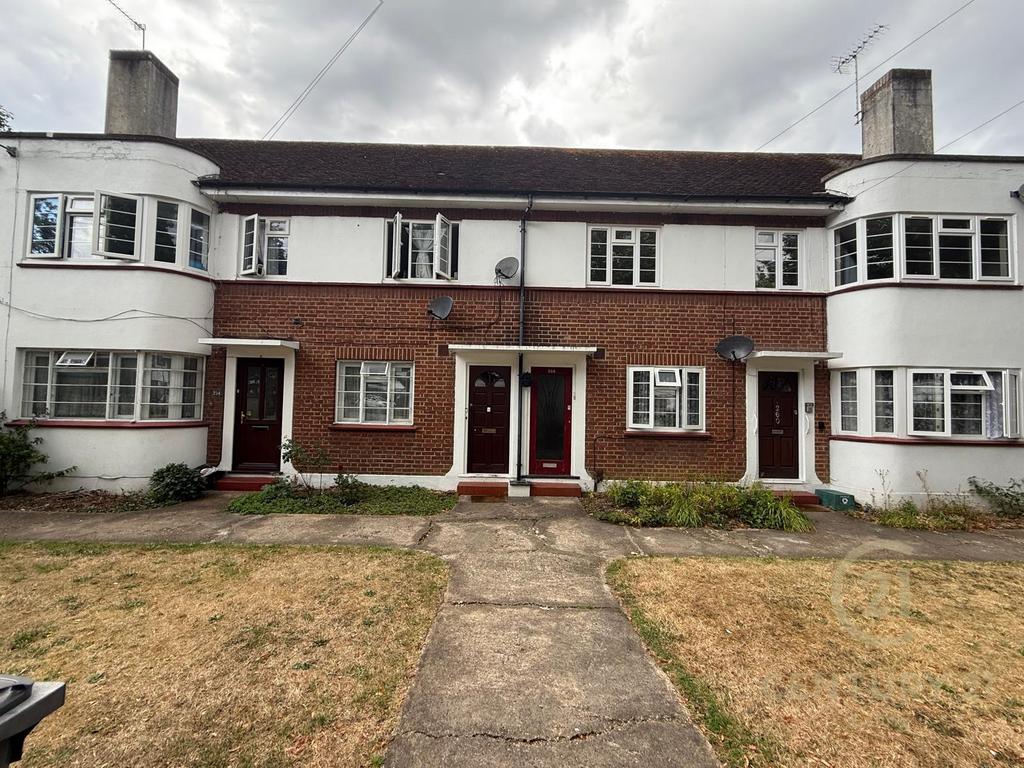 Heston Road, HOUNSLOW TW5 2 bed flat - £1,950 pcm (£450 pw)