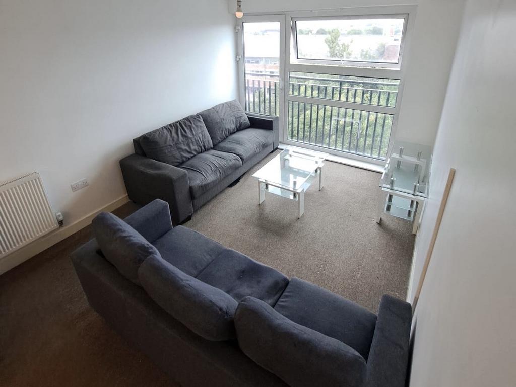 2 bed apartment in Bootle 2 bed flat - £725 pcm (£167 pw)
