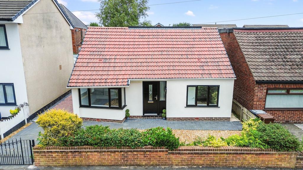 Diane Road, Ashton-In-Makerfield, WN4 3 bed detached bungalow for sale - £270,000