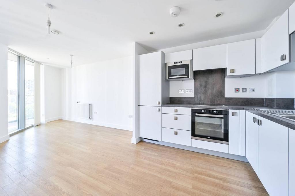 Loampit Vale, Lewisham, London, SE13 1 bed flat to rent - £1,750 pcm (£ ...