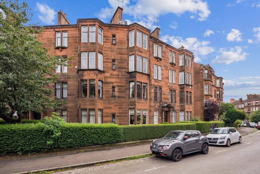 Novar Drive, Flat 2/2, Hyndland... 1 bed flat for sale - £195,000