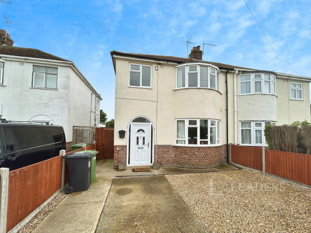 Southfields Drive, PE2 3 bed semi-detached house - £1,250 pcm (£288 pw)