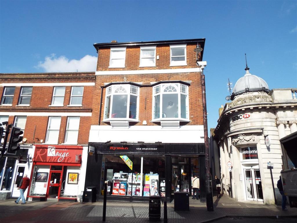 Elliot House, Pudding Lane, St Albans 1 bed apartment to rent - £1,300 ...