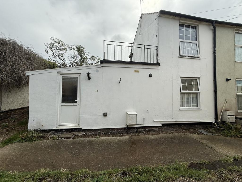 Alfred Terrace, Walton on the Naze, CO14 1 bed semi-detached house - £ ...
