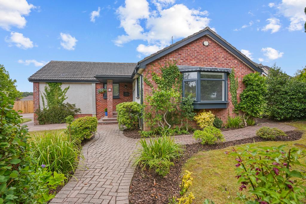 3 Bathurst Drive, Ayr, Ayrshire KA7 4QN 4 bed bungalow for sale - £325,000