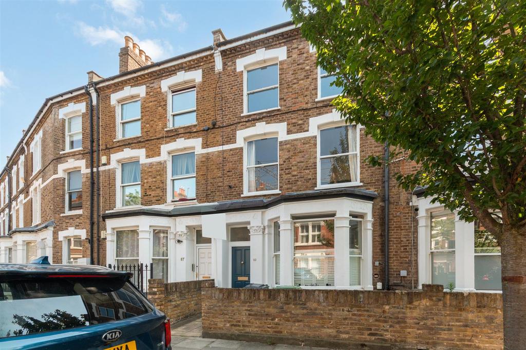 Sulgrave Road, London W6 2 bed maisonette - £900,000