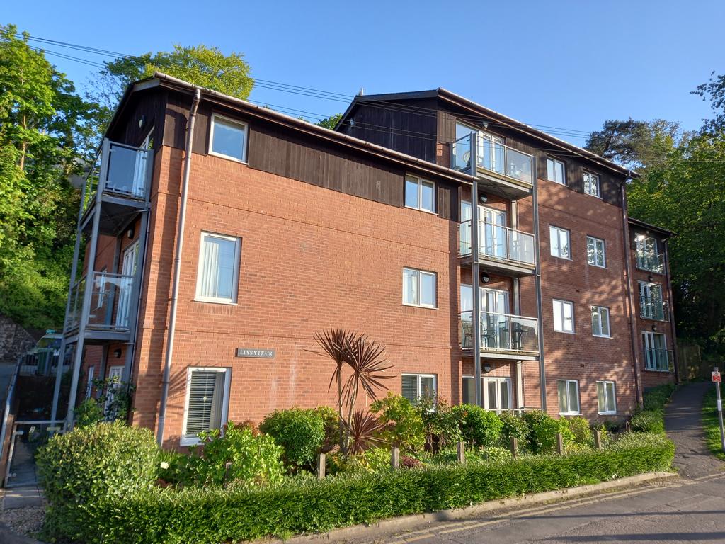Wood Street, Menai Bridge LL59 2 bed apartment for sale - £199,500