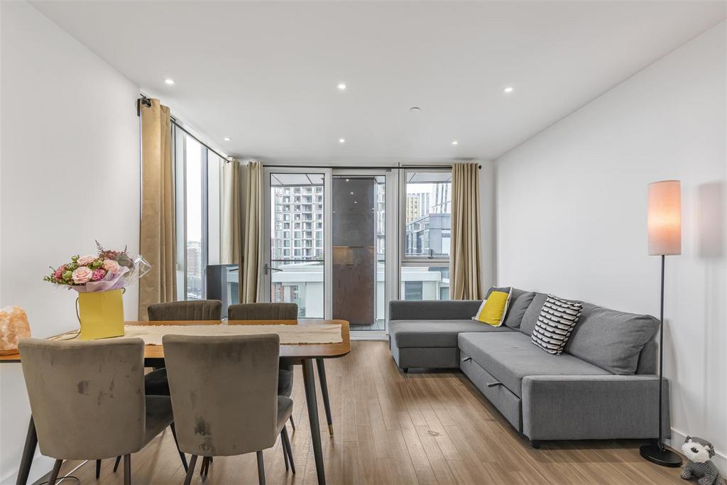 Pinto Tower, Nine Elms Point, 4... 2 bed flat for sale - £790,000