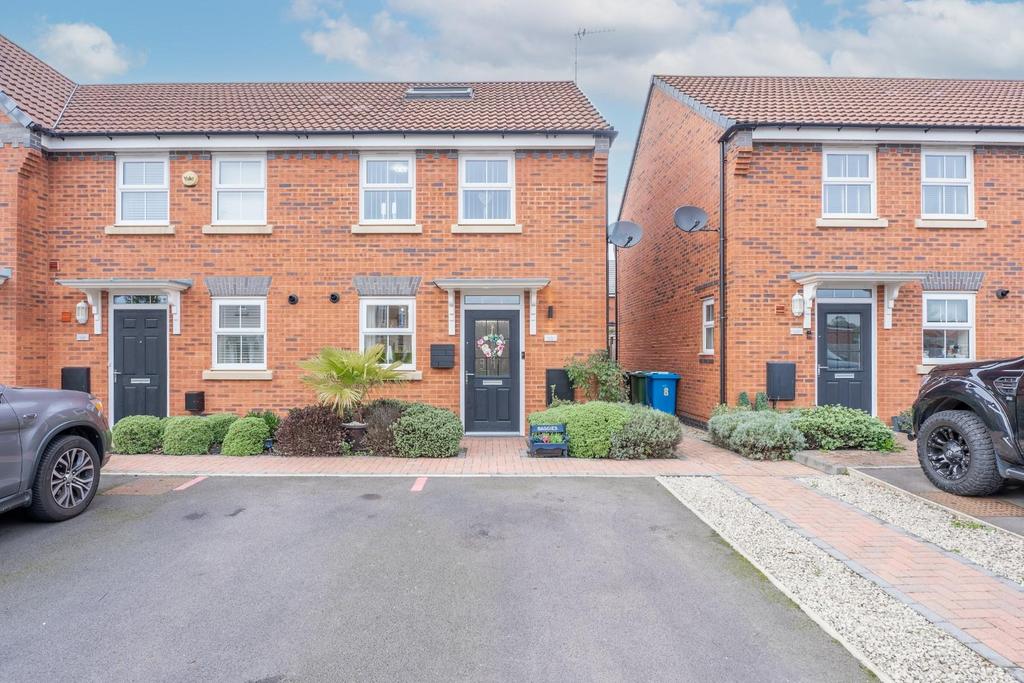 Hughes Road., Sedgley, 3 bed end of terrace house - £260,000