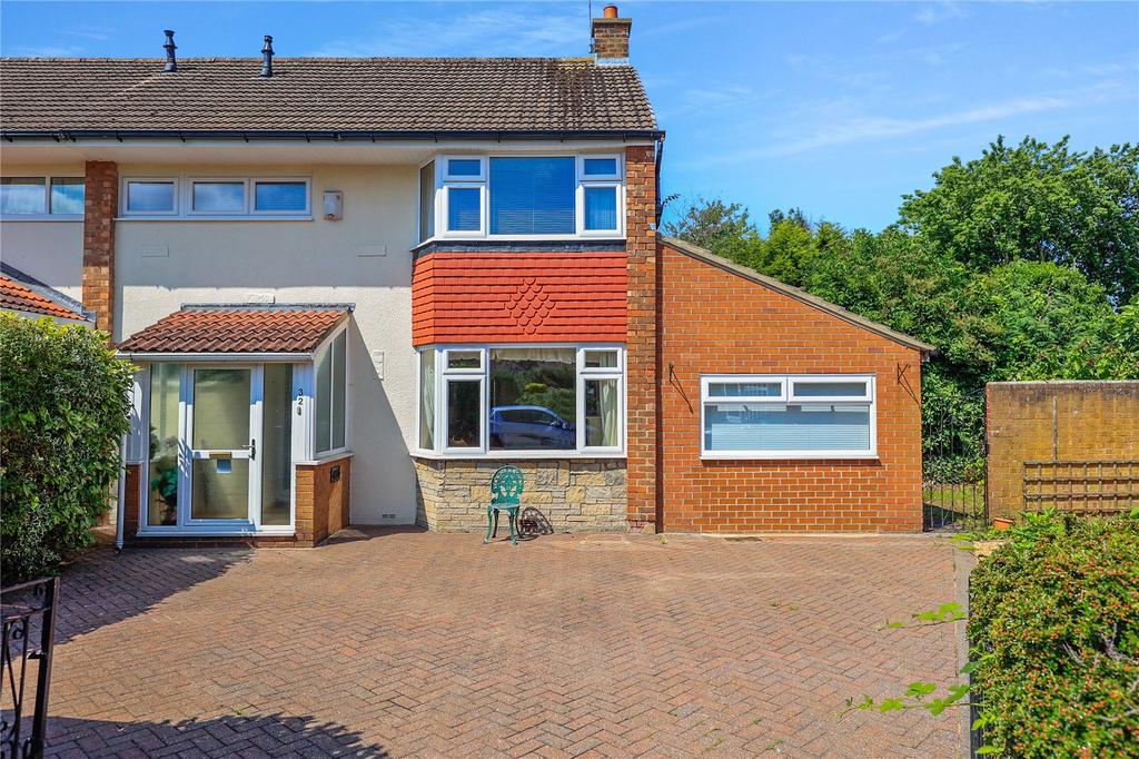 York Road, Nunthorpe 4 bed semi-detached house - £210,000
