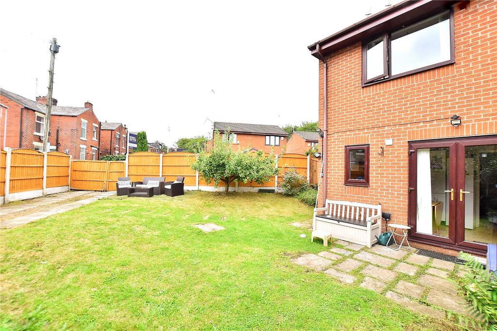 Peppermint Close, Newhey, Rochdale... 2 bed semi-detached house for ...