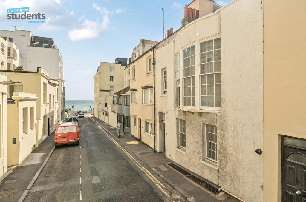 Montpelier Road, East Sussex BN1 6 bed terraced house to rent - £3,900 ...