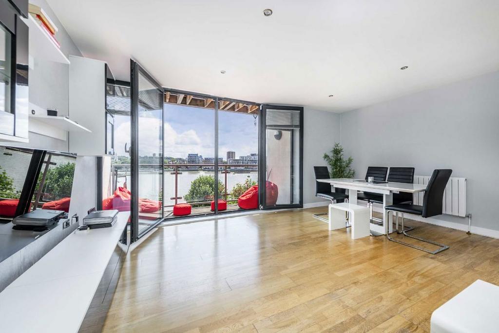 Ferry Street, London E14 2 bed flat - £2,496 pcm (£576 pw)