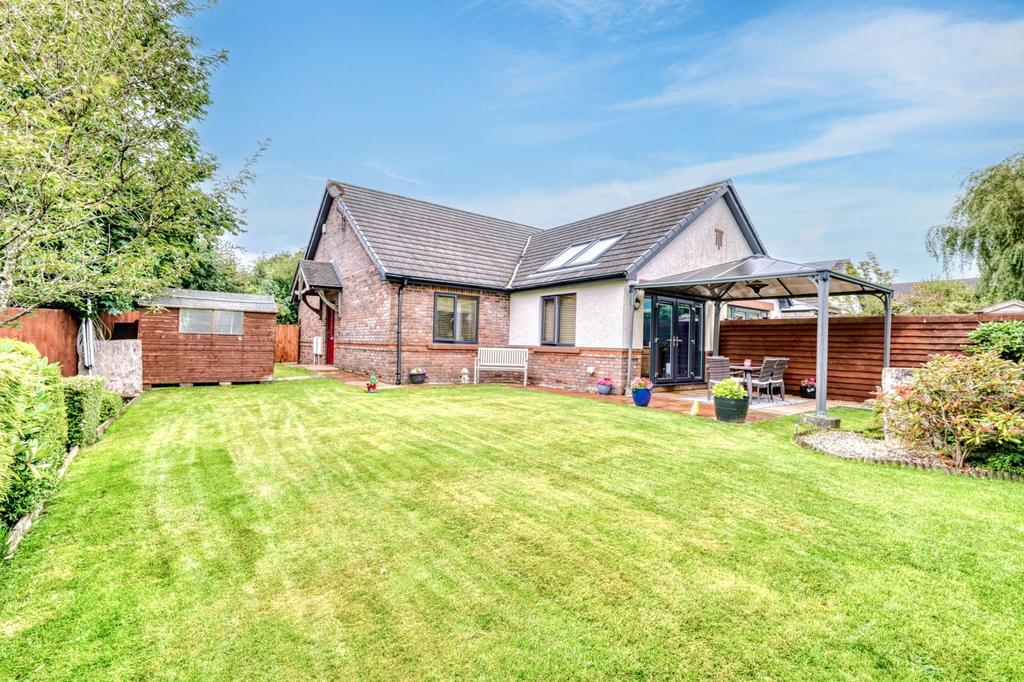 Scholars Green, Workington CA14 2 bed semi-detached bungalow for sale ...