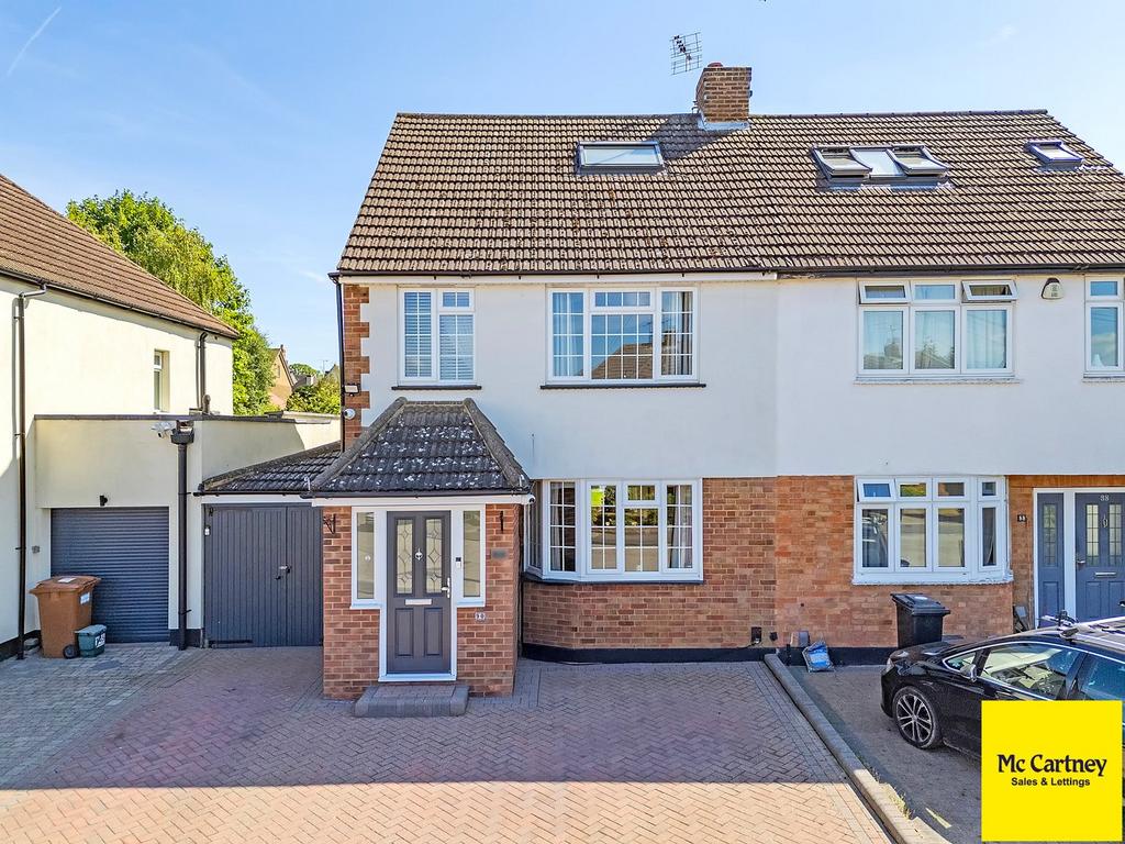 Stewart Road, Chelmsford, CM2 4 bed semi-detached house - £650,000