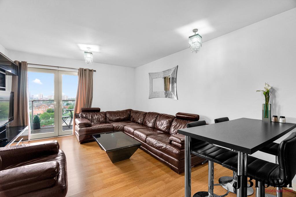 Ashview Apartments, Woodberry Grove... 2 bed flat - £3,000 pcm (£692 pw)