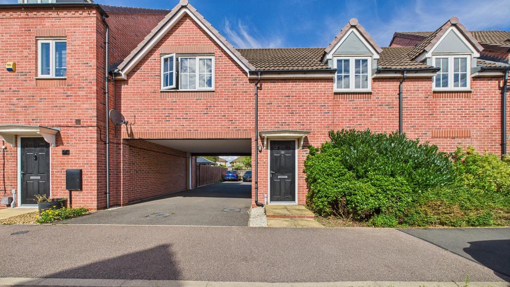 Merton Drive, Derby, Derbyshire, DE22... 2 bed coach house - £180,000