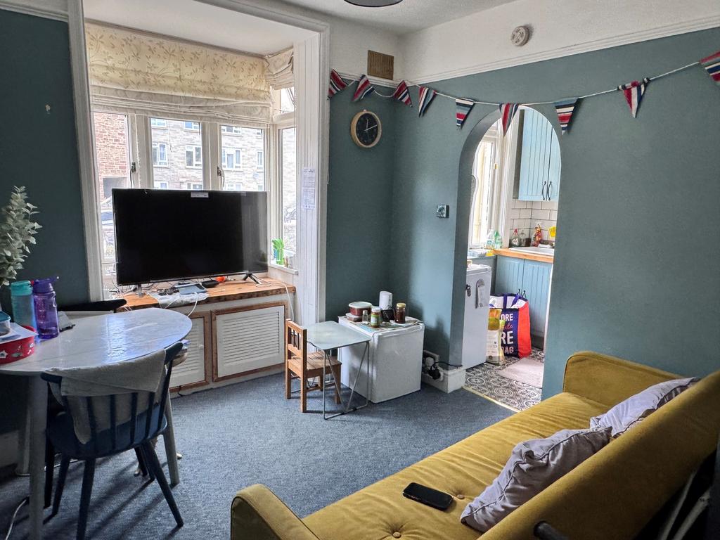Lower Street, Dartmouth TQ6 2 bed flat - £800 pcm (£185 pw)
