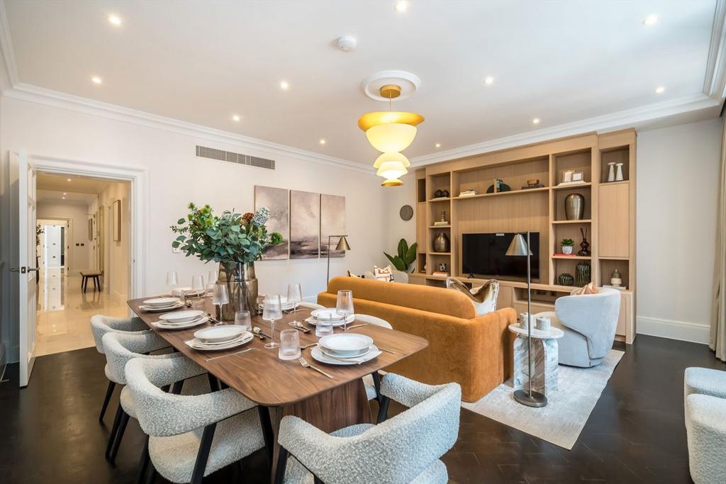 Stratton Street, London W1J 3 bed flat to rent - £16,250 pcm (£3,750 pw)
