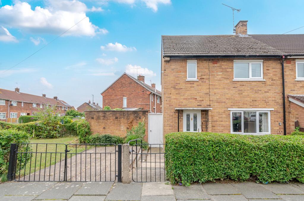 Western Avenue, Blacon, Chester 2 bed end of terrace house for sale - £ ...