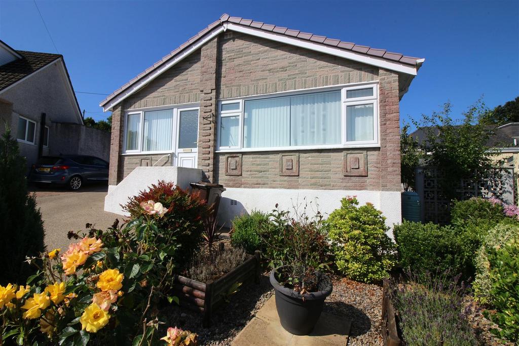 Churchtown Vale, Saltash 3 bed detached bungalow - £360,000