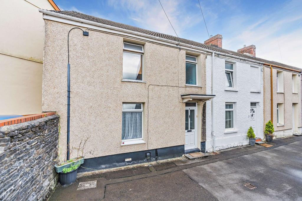 Springfield Terrace, Neath, SA11 3 bed terraced house for sale - £74,000