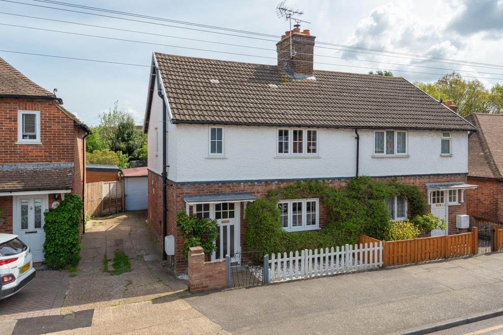 St. Michael's Road 3 bed semi-detached house for sale - £400,000