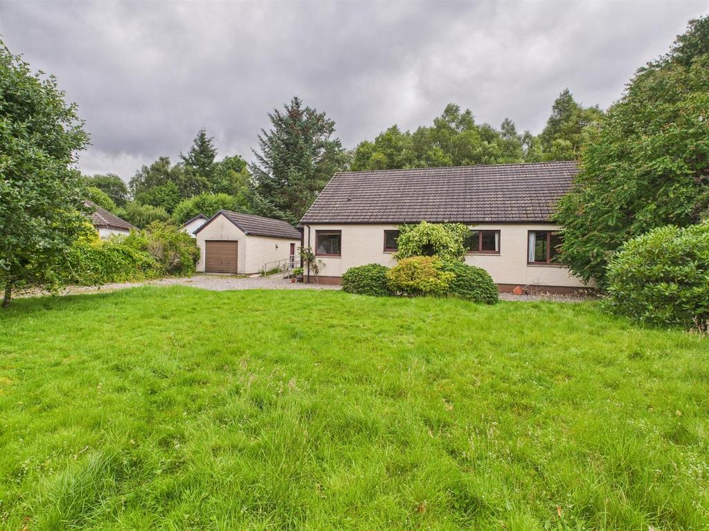 Glenspean Park, Roy Bridge PH31 3 bed detached bungalow for sale - £270,000