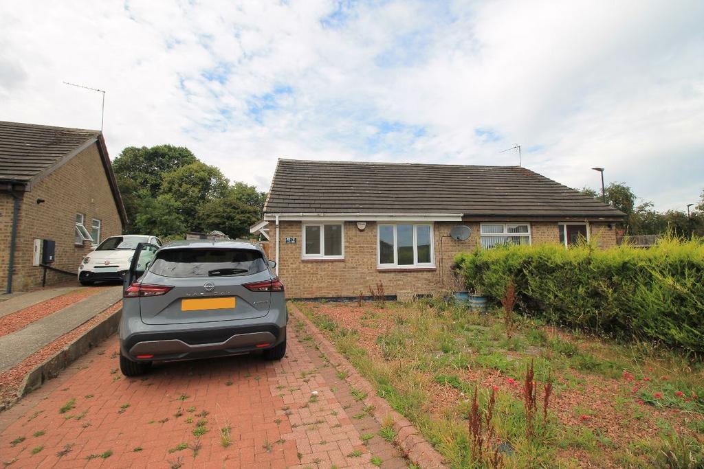 Porthcawl Drive, Usworth, Washington... 2 bed bungalow - £795 pcm (£183 pw)