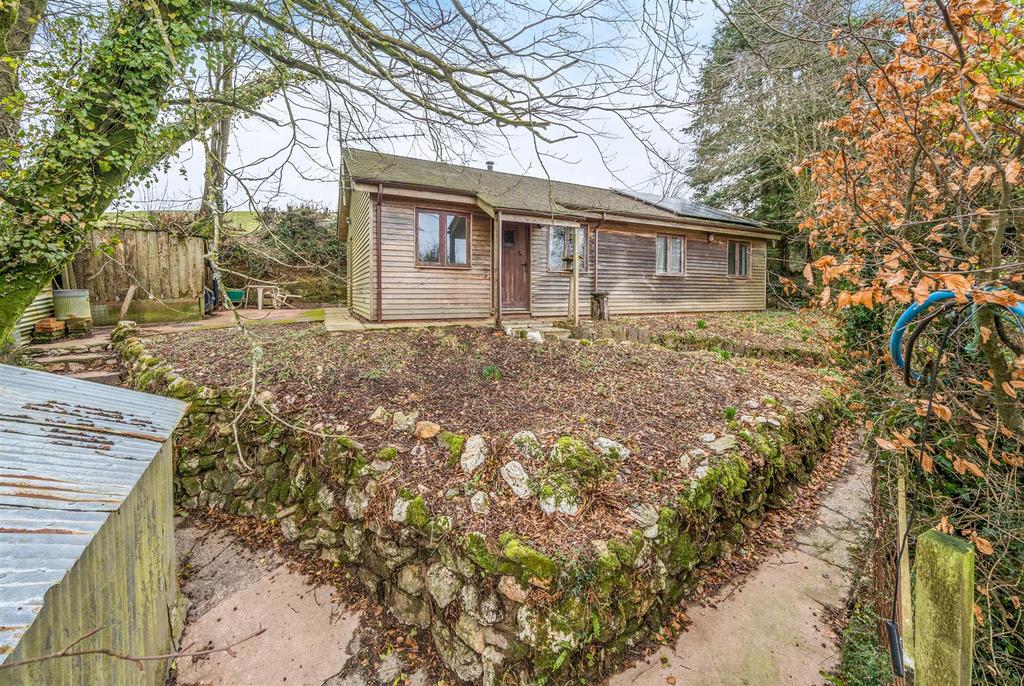 Brompton Regis, Dulverton 3 bed bungalow for sale - £250,000
