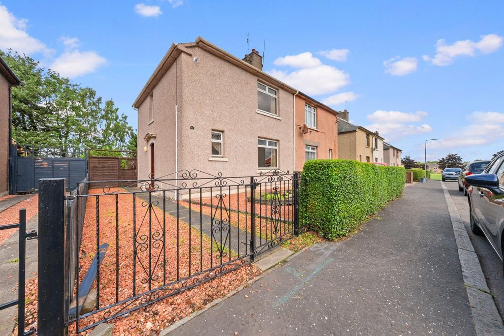Brodie Street, Falkirk, FK2 3 bed semi-detached house - £135,000