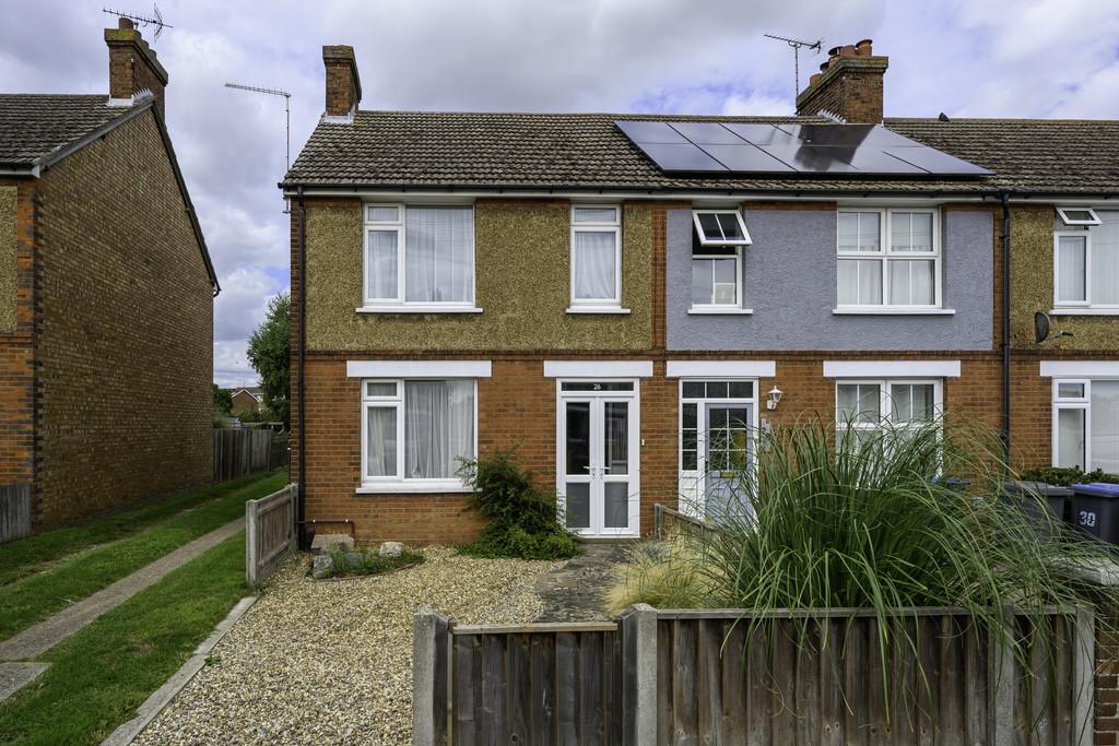 Graham Road, Suffolk IP11 3 bed end of terrace house for sale - £260,000