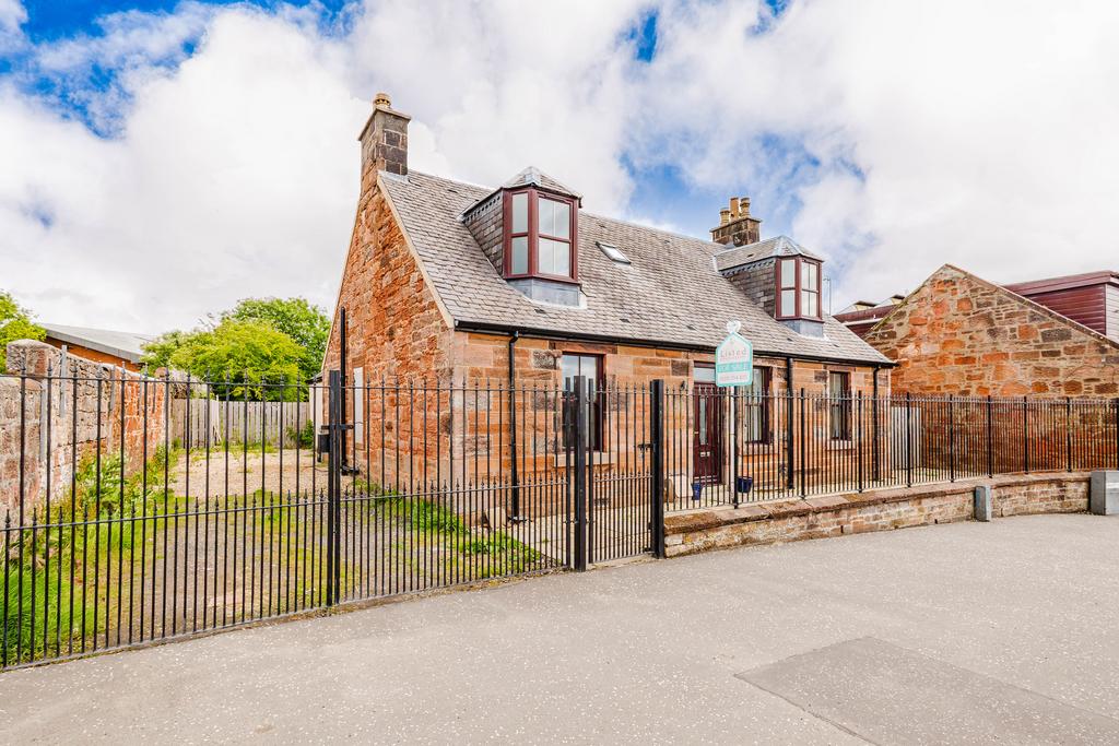 226-228 Main Street, Auchinleck... 4 bed detached house - £269,995