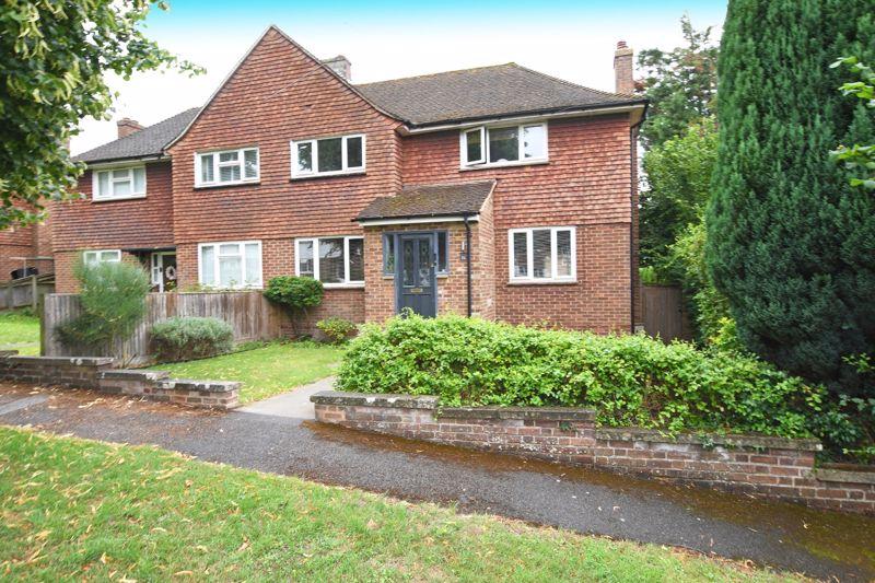 Cross Keys, Maidstone 4 bed semi-detached house - £500,000