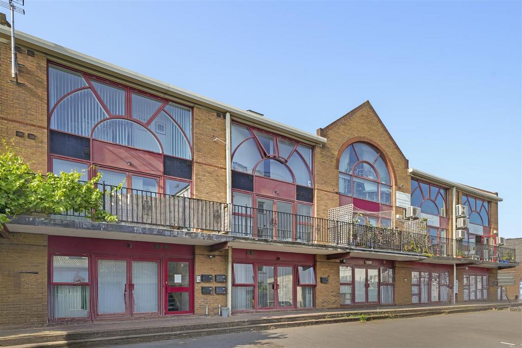 The Campsbourne, London N8 Studio - £200,000
