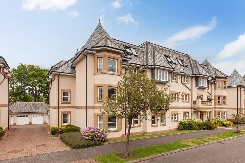 6/6 Rattray Drive, EDINBURGH, EH10 5TH 4 bed flat for sale - £495,000